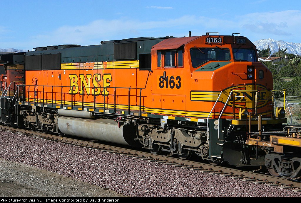 BNSF 8163